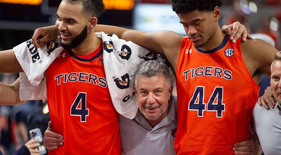 Auburn vs. Alabama Picks, Predictions, Odds