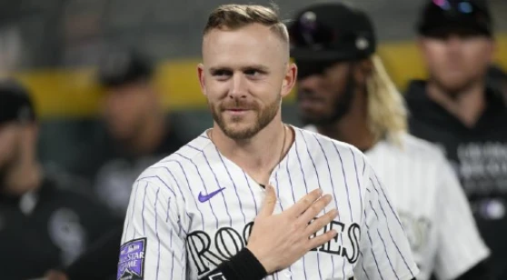 Boston Red Sox Sign Trevor Story