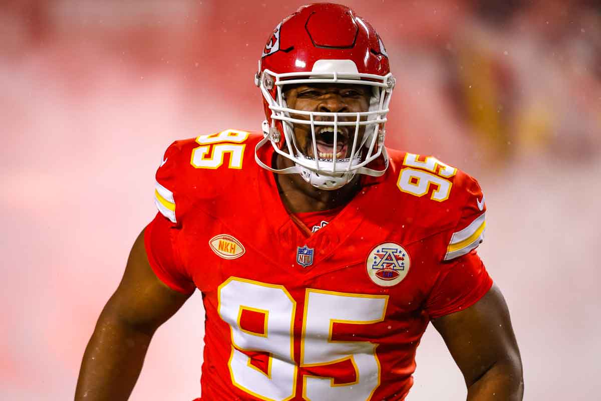 Best NFL Parlay Picks Today - NFL Best Parlay Bets